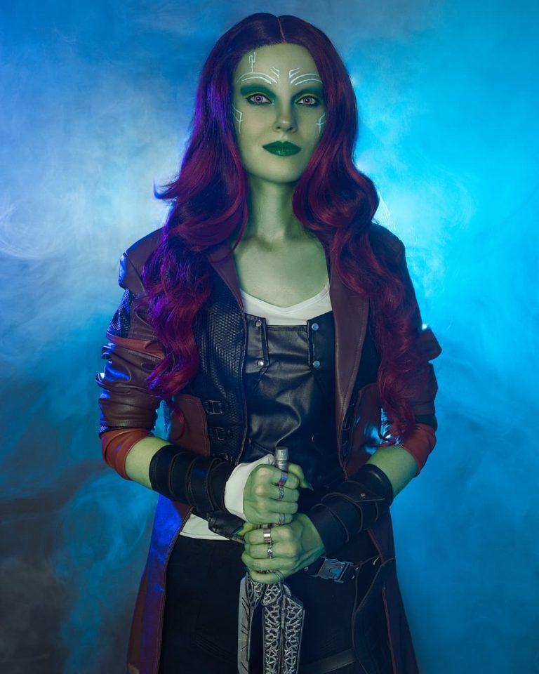 Gamora Costume Ideas | DIY Cosplay w/ Wig & Outfit