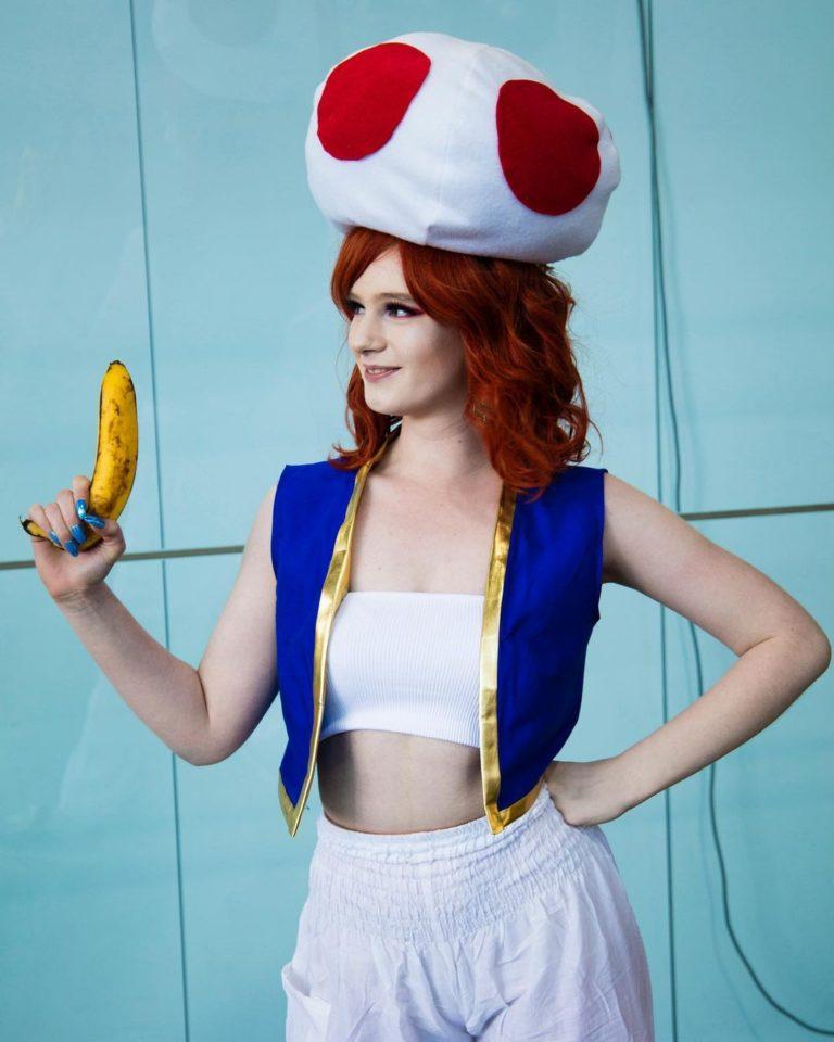 Toad Costume Ideas | DIY Cosplay w/ Mushroom Hat