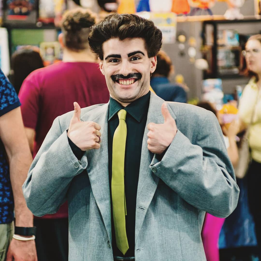 Borat Costume Ideas: DIY Cosplay w/ Suit & Mankini