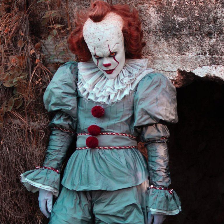 Pennywise the Clown (From Stephen King's It) Costume Guide | DIY Cosplay
